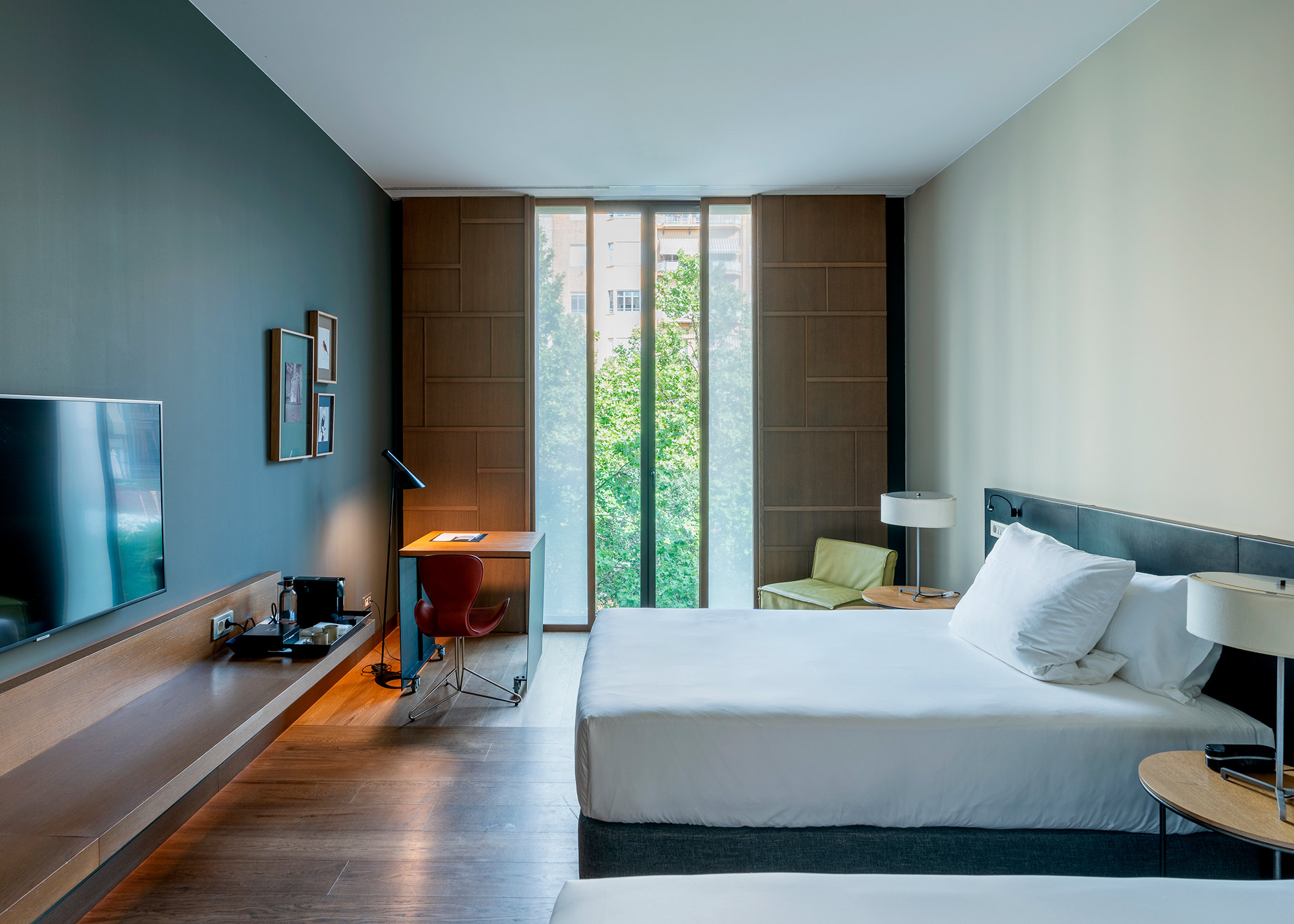 Hotel room with views of Barcelona